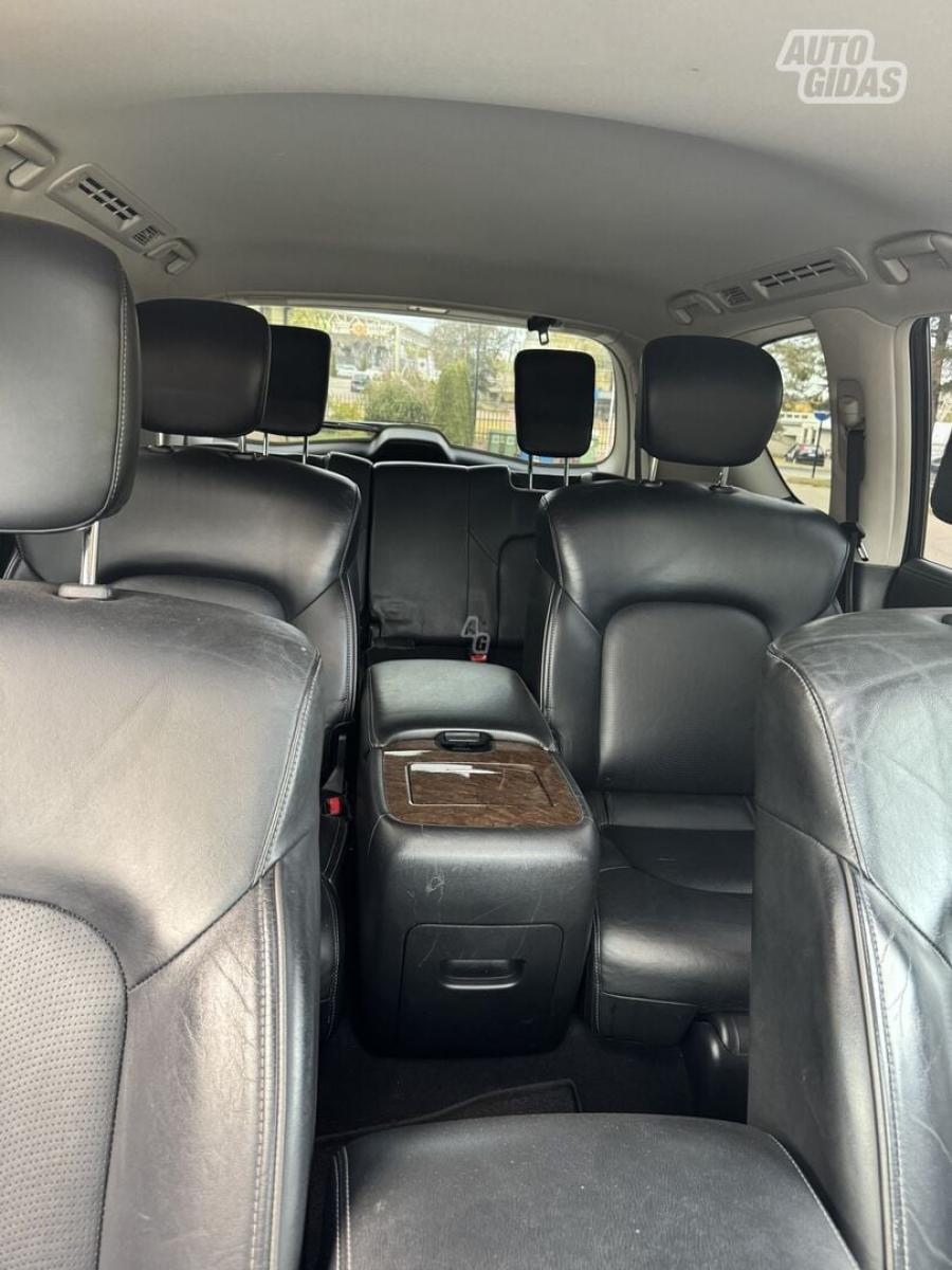 Infiniti QX80 2015 in Alytus, with an engine capacity of 5.60 L and mileage of 130 thousand km for 17555 €, photo 13 on AUTOMOTO.COM.LV