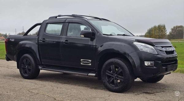Melns Isuzu D-Max 2016 Rokiškis, ar dzinēja tilpumu 2.50 L un nobraukumu 193 tūkst. km par 8650 €, foto 1 vietnē AUTOMOTO.COM.LV