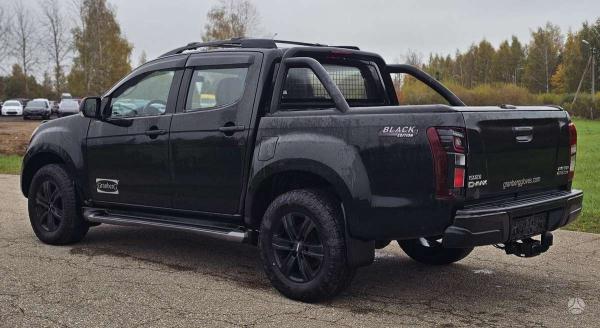 Melns Isuzu D-Max 2016 Rokiškis, ar dzinēja tilpumu 2.50 L un nobraukumu 193 tūkst. km par 8650 €, foto 11 vietnē AUTOMOTO.COM.LV