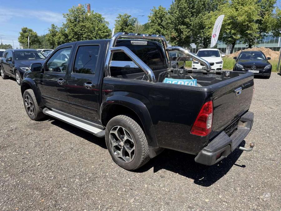 Melns Isuzu D-Max 2009 Kauņa, ar dzinēja tilpumu 3.00 L un nobraukumu 272 tūkst. km par 7950 €, foto 6 vietnē AUTOMOTO.COM.LV