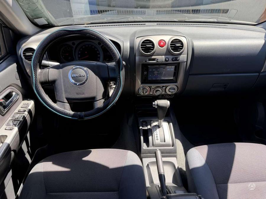 Melns Isuzu D-Max 2009 Kauņa, ar dzinēja tilpumu 3.00 L un nobraukumu 272 tūkst. km par 7950 €, foto 20 vietnē AUTOMOTO.COM.LV