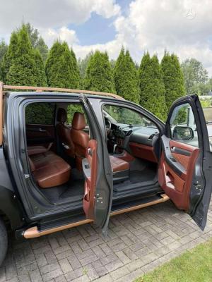 Melns Isuzu D-Max 2013 Viļņa, ar dzinēja tilpumu 2.50 L un nobraukumu 211 tūkst. km par 12500 €, foto 7 vietnē AUTOMOTO.COM.LV