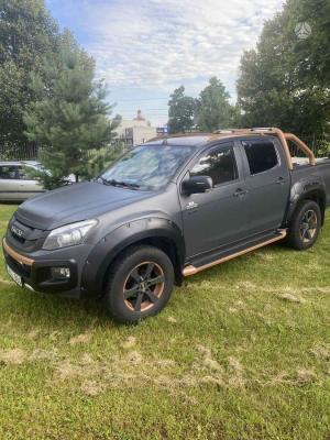 Melns Isuzu D-Max 2013 Viļņa, ar dzinēja tilpumu 2.50 L un nobraukumu 211 tūkst. km par 12500 €, foto 14 vietnē AUTOMOTO.COM.LV