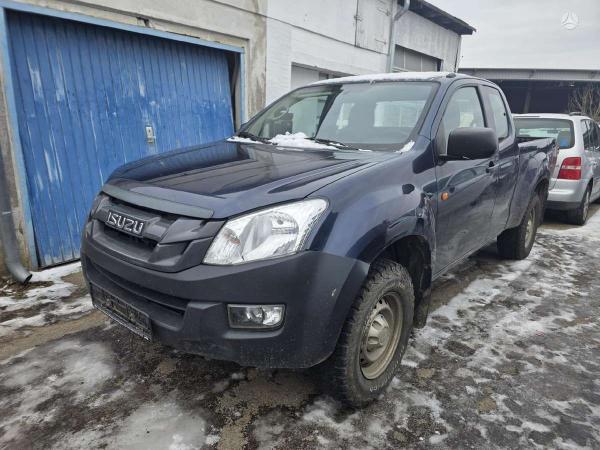 Blue Isuzu D-Max 2014 in Siauliai, with an engine capacity of 2.50 L and mileage of 120 thousand km for 9000 €, photo 3 on AUTOMOTO.COM.LV