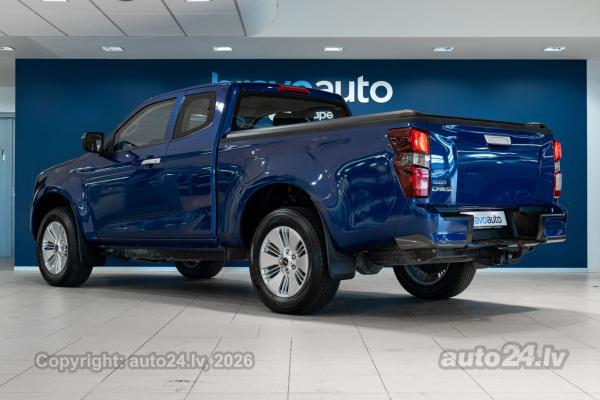 Blue Isuzu D-Max 2022 in Tallinn, with an engine capacity of 1.90 L and mileage of 29 thousand km for 30900 €, photo 5 on AUTOMOTO.COM.LV