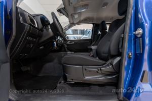 Blue Isuzu D-Max 2022 in Tallinn, with an engine capacity of 1.90 L and mileage of 29 thousand km for 30900 €, photo 6 on AUTOMOTO.COM.LV