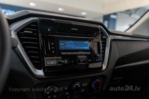 Blue Isuzu D-Max 2022 in Tallinn, with an engine capacity of 1.90 L and mileage of 29 thousand km for 30900 €, photo 11 on AUTOMOTO.COM.LV