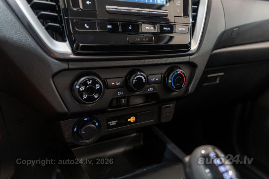 Blue Isuzu D-Max 2022 in Tallinn, with an engine capacity of 1.90 L and mileage of 29 thousand km for 30900 €, photo 12 on AUTOMOTO.COM.LV