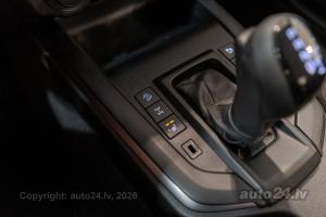 Blue Isuzu D-Max 2022 in Tallinn, with an engine capacity of 1.90 L and mileage of 29 thousand km for 30900 €, photo 15 on AUTOMOTO.COM.LV