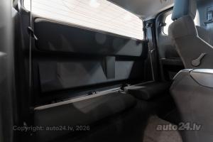 Blue Isuzu D-Max 2022 in Tallinn, with an engine capacity of 1.90 L and mileage of 29 thousand km for 30900 €, photo 17 on AUTOMOTO.COM.LV