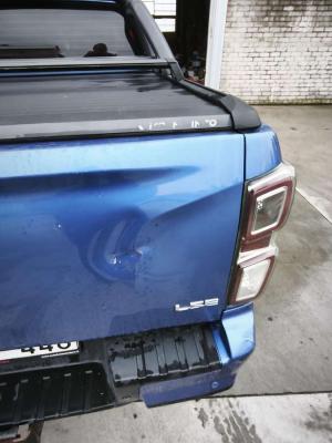 Blue Isuzu D-Max 2023 in Prienai, with an engine capacity of 1.90 L and mileage of 74 thousand km for 29040 €, photo 7 on AUTOMOTO.COM.LV