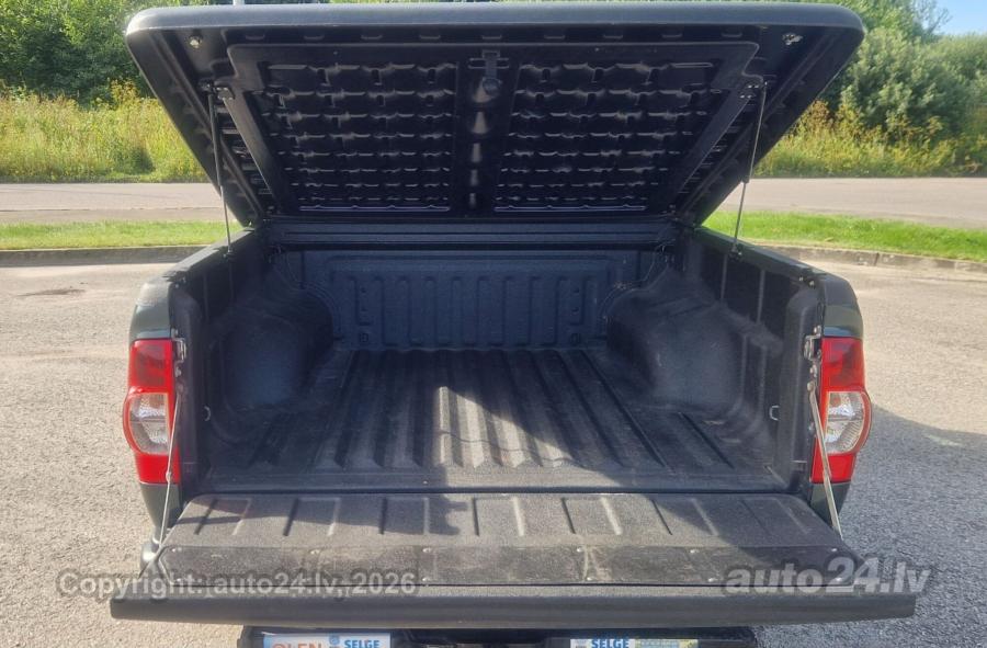 Zaļš Isuzu D-Max 2011 Tallina, ar dzinēja tilpumu 3.00 L un nobraukumu 0 tūkst. km par 16999 €, foto 4 vietnē AUTOMOTO.COM.LV