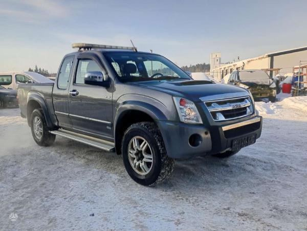 Pelēks Isuzu D-Max 2011 Utena, ar dzinēja tilpumu 3.00 L un nobraukumu 156 tūkst. km par 4299 €, foto 1 vietnē AUTOMOTO.COM.LV
