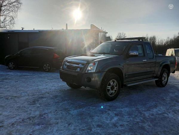 Pelēks Isuzu D-Max 2011 Utena, ar dzinēja tilpumu 3.00 L un nobraukumu 156 tūkst. km par 4299 €, foto 2 vietnē AUTOMOTO.COM.LV