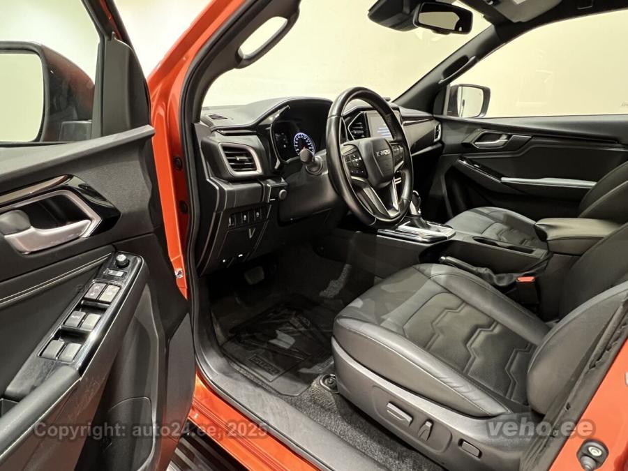 Orange Isuzu D-Max 2024 in Tallinn, with an engine capacity of 1.90 L and mileage of 74 thousand km for 36700 €, photo 13 on AUTOMOTO.COM.LV