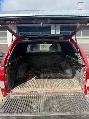 Sarkans Isuzu D-Max 2007 Kerdla, ar dzinēja tilpumu 2.50 L un nobraukumu 381 tūkst. km par 4200 €, foto 7 vietnē AUTOMOTO.COM.LV