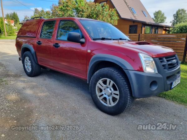 Red Isuzu D-Max 2007 in Otepaa, with an engine capacity of 2.50 L and mileage of 383 thousand km for 5299 €, photo 2 on AUTOMOTO.COM.LV