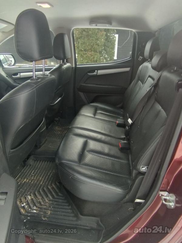 Sarkans Isuzu D-Max 2014 Repina, ar dzinēja tilpumu 2.50 L un nobraukumu 203 tūkst. km par 19600 €, foto 6 vietnē AUTOMOTO.COM.LV