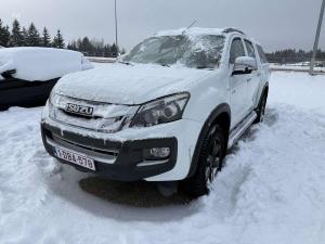 White Isuzu D-Max 2015 in Utena, with an engine capacity of 2.50 L and mileage of 290 thousand km for 6100 €, photo 2 on AUTOMOTO.COM.LV