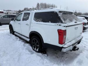 White Isuzu D-Max 2015 in Utena, with an engine capacity of 2.50 L and mileage of 290 thousand km for 6100 €, photo 4 on AUTOMOTO.COM.LV