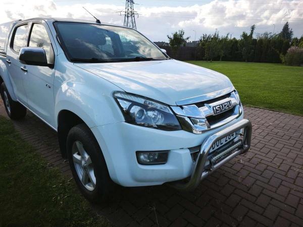 Исузу Д-Макс 2015 в Каунас на AUTOMOTO.COM.LV Белый Исузу Д-Макс 2015 в Каунас, объемом двигателя 2.50 л и пробегом 350 тыс. км за 10200 €, фото 5 на AUTOMOTO.COM.LV