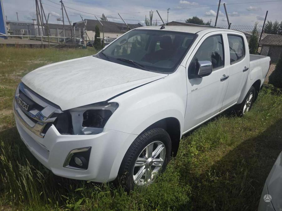 Balts Isuzu D-Max 2018 Tauragė, ar dzinēja tilpumu 1.90 L un nobraukumu 80 tūkst. km par 7500 €, foto 4 vietnē AUTOMOTO.COM.LV