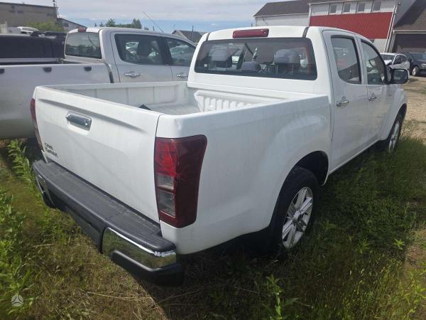 Balts Isuzu D-Max 2018 Tauragė, ar dzinēja tilpumu 1.90 L un nobraukumu 80 tūkst. km par 7500 €, foto 4 vietnē AUTOMOTO.COM.LV