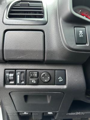 Balts Isuzu D-Max 2018 Rakvere, ar dzinēja tilpumu 1.90 L un nobraukumu 148 tūkst. km par 17990 €, foto 8 vietnē AUTOMOTO.COM.LV