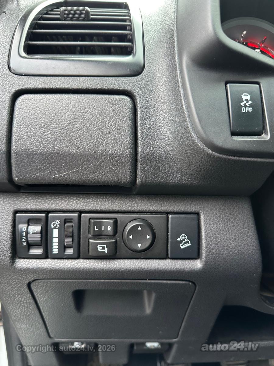 Balts Isuzu D-Max 2018 Rakvere, ar dzinēja tilpumu 1.90 L un nobraukumu 148 tūkst. km par 17990 €, foto 8 vietnē AUTOMOTO.COM.LV