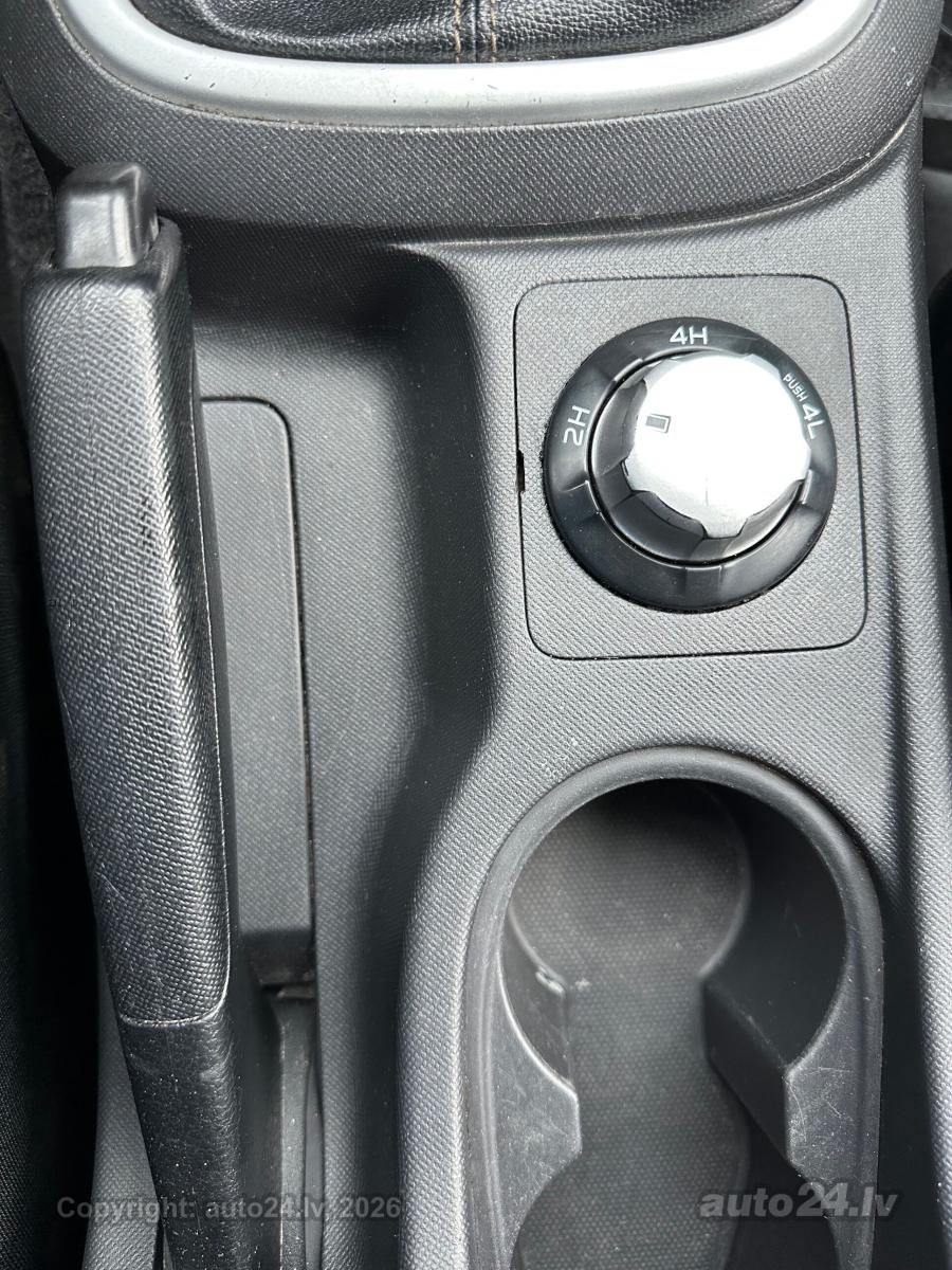Balts Isuzu D-Max 2018 Rakvere, ar dzinēja tilpumu 1.90 L un nobraukumu 148 tūkst. km par 17990 €, foto 10 vietnē AUTOMOTO.COM.LV