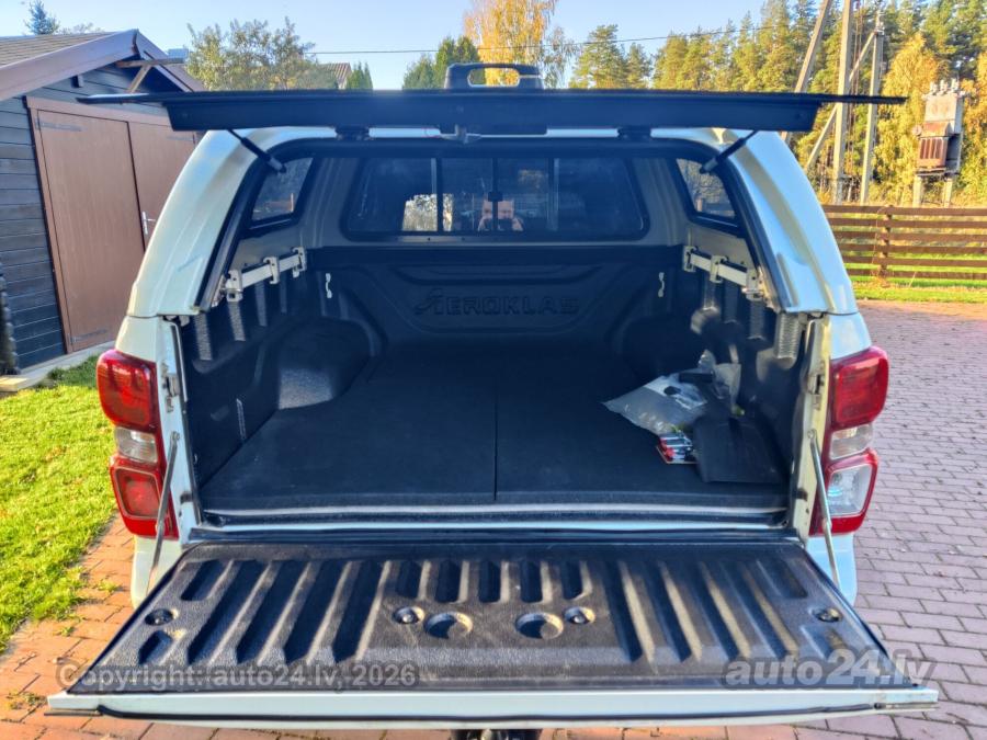 White Isuzu D-Max 2025 in Tartu, with an engine capacity of 1.90 L and mileage of 18 thousand km for 38900 €, photo 13 on AUTOMOTO.COM.LV