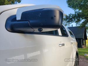 White Isuzu D-Max 2025 in Tartu, with an engine capacity of 1.90 L and mileage of 18 thousand km for 38900 €, photo 15 on AUTOMOTO.COM.LV