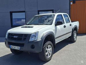White Isuzu D-Max 2010 in Vilnius, with an engine capacity of 3.00 L and mileage of 253 thousand km for 6900 €, photo  on AUTOMOTO.COM.LV