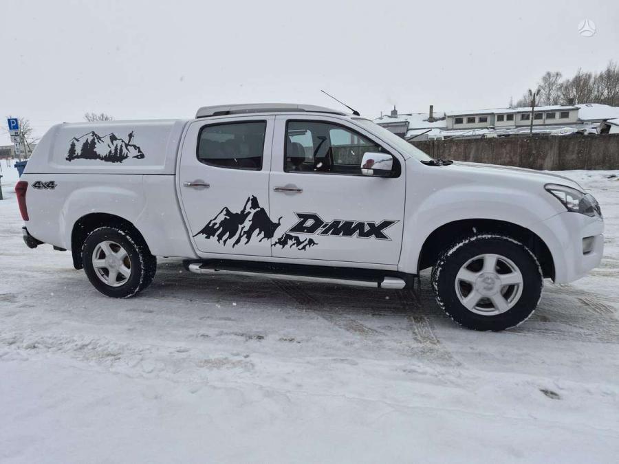 White Isuzu D-Max 2016 in Vilkaviskis, with an engine capacity of 2.50 L and mileage of 202 thousand km for 13100 €, photo 5 on AUTOMOTO.COM.LV
