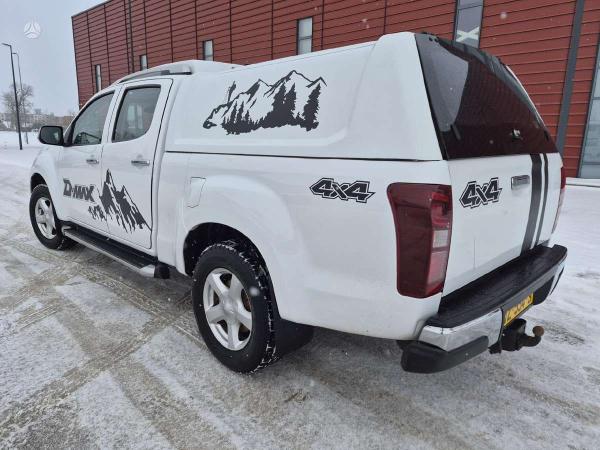 White Isuzu D-Max 2016 in Vilkaviskis, with an engine capacity of 2.50 L and mileage of 202 thousand km for 13100 €, photo 7 on AUTOMOTO.COM.LV