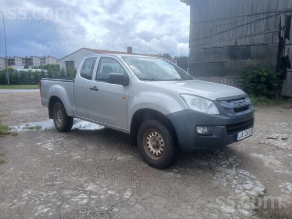Pelēks Isuzu pick-up 2012 Rīga, ar dzinēja tilpumu 2.50 L un nobraukumu 275 tūkst. km par 7500 €, foto 3 vietnē AUTOMOTO.COM.LV