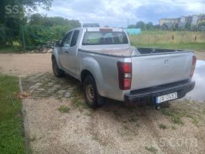 Grey Isuzu pick-up 2012 in Riga, with an engine capacity of 2.50 L and mileage of 275 thousand km for 7500 €, photo 5 on AUTOMOTO.COM.LV