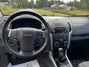 Sarkans Isuzu pick-up 2012 Valka, ar dzinēja tilpumu 2.50 L un nobraukumu 236 tūkst. km par 8200 €, foto 14 vietnē AUTOMOTO.COM.LV