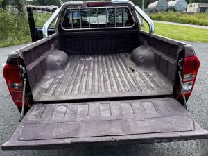 Sarkans Isuzu pick-up 2012 Valka, ar dzinēja tilpumu 2.50 L un nobraukumu 236 tūkst. km par 8200 €, foto 15 vietnē AUTOMOTO.COM.LV