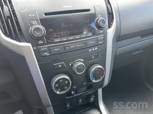 Sarkans Isuzu pick-up 2012 Valka, ar dzinēja tilpumu 2.50 L un nobraukumu 236 tūkst. km par 8200 €, foto 16 vietnē AUTOMOTO.COM.LV