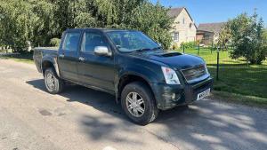 Green Isuzu Rodeo 2011 in Siauliai, with an engine capacity of 2.50 L and mileage of 95 thousand km for 3500 €, photo 3 on AUTOMOTO.COM.LV