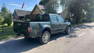 Green Isuzu Rodeo 2011 in Siauliai, with an engine capacity of 2.50 L and mileage of 95 thousand km for 3500 €, photo 5 on AUTOMOTO.COM.LV