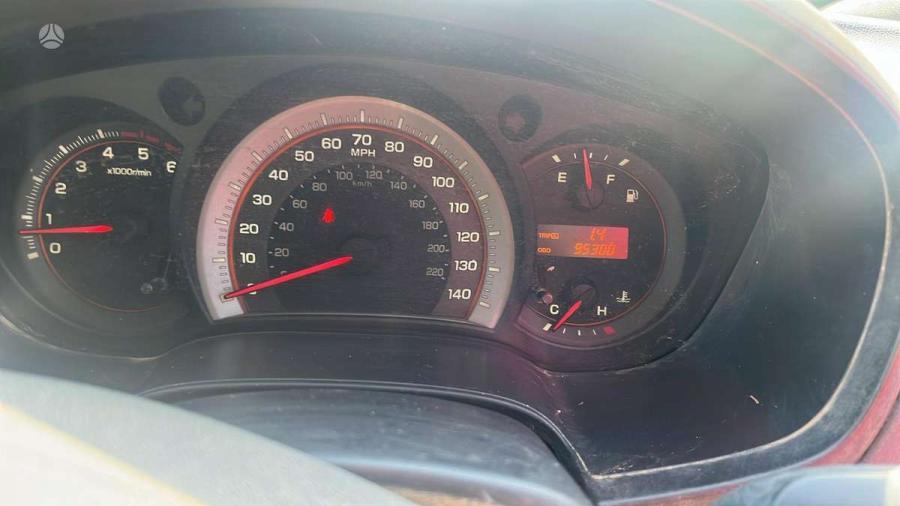 Green Isuzu Rodeo 2011 in Siauliai, with an engine capacity of 2.50 L and mileage of 95 thousand km for 3500 €, photo 10 on AUTOMOTO.COM.LV