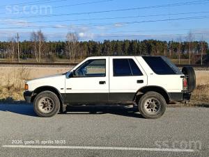 Balts Isuzu Rodeo 1994 Rīga, ar dzinēja tilpumu 3.20 L un nobraukumu 108 tūkst. km par 1700 €, foto 4 vietnē AUTOMOTO.COM.LV