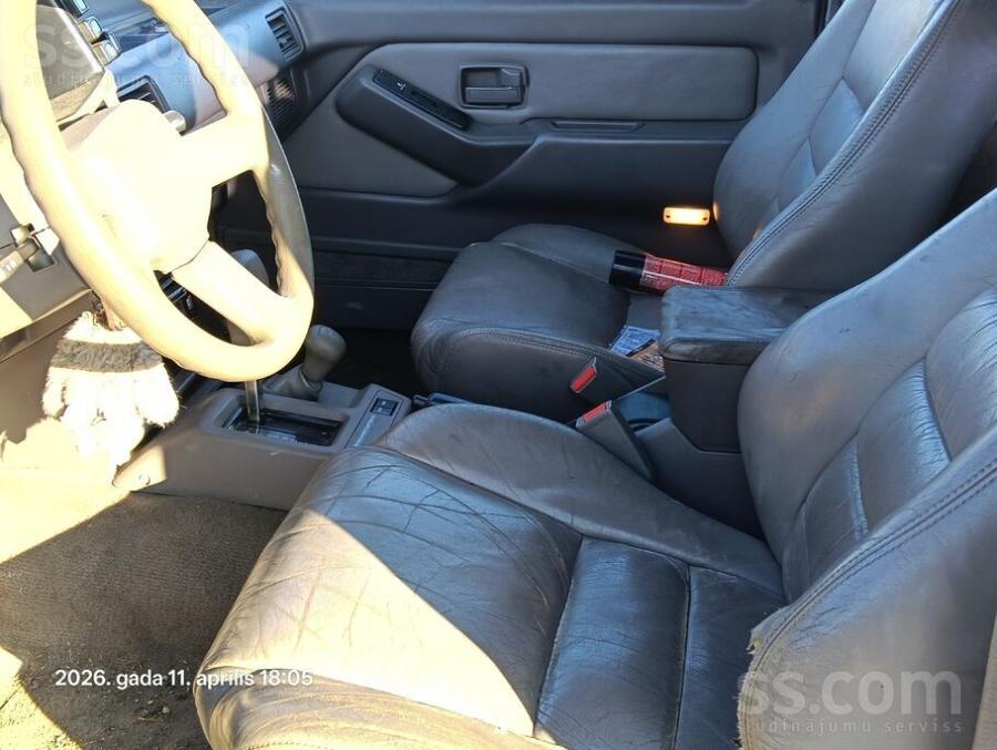 Balts Isuzu Rodeo 1994 Rīga, ar dzinēja tilpumu 3.20 L un nobraukumu 108 tūkst. km par 1700 €, foto 10 vietnē AUTOMOTO.COM.LV