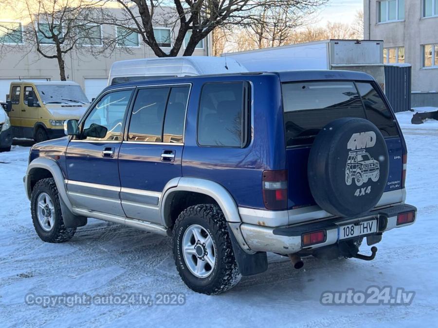 Blue Isuzu Trooper 1998 in Narva, with an engine capacity of 3.00 L and mileage of 240 thousand km for 1999 €, photo 11 on AUTOMOTO.COM.LV