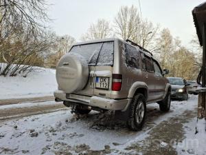 Isuzu Trooper 1999 Rīga, ar dzinēja tilpumu 3.50 L un nobraukumu 222 tūkst. km par 3100 €, foto 3 vietnē AUTOMOTO.COM.LV