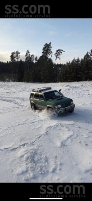 Zaļš Isuzu Trooper 1998 Rīga, ar dzinēja tilpumu 3.50 L un nobraukumu 189 tūkst. km par 5600 €, foto 6 vietnē AUTOMOTO.COM.LV