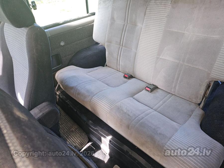 Pelēks Isuzu Trooper 1990 Tallina, ar dzinēja tilpumu 2.60 L un nobraukumu 0 tūkst. km par 2300 €, foto 7 vietnē AUTOMOTO.COM.LV