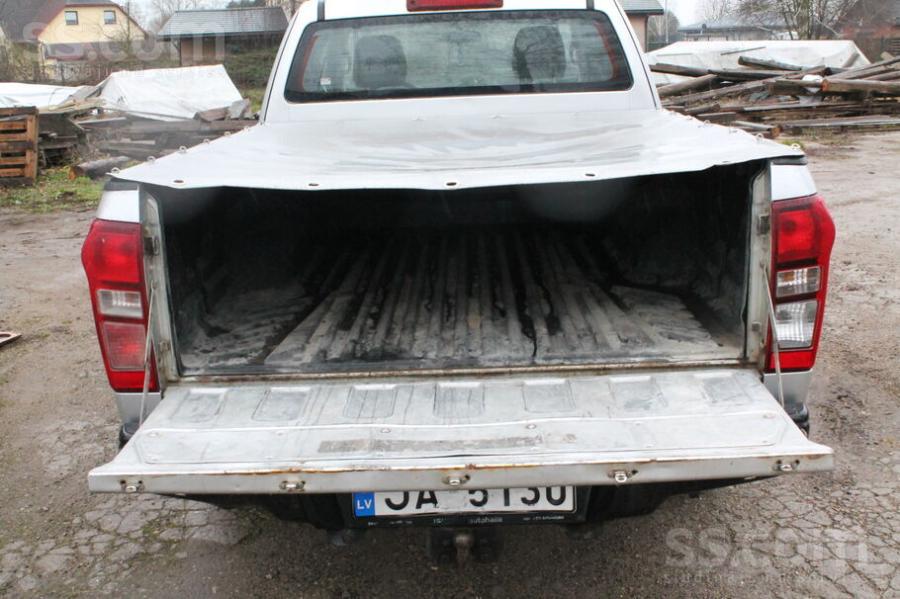 Pelēks Isuzu Trooper 2012 Rīga, ar dzinēja tilpumu 2.50 L un nobraukumu 152 tūkst. km par 7900 €, foto 7 vietnē AUTOMOTO.COM.LV